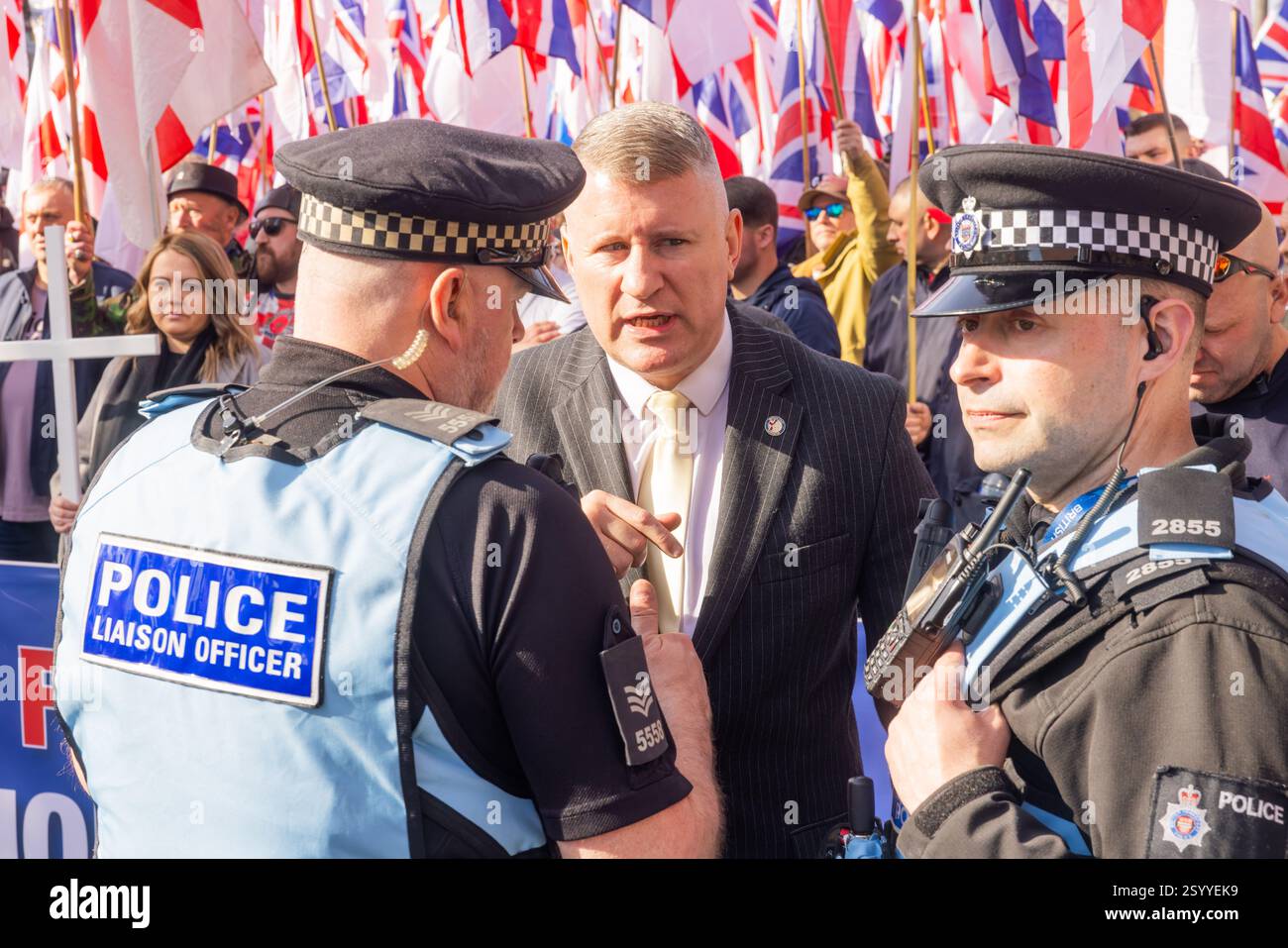 Nuneaton, UK. 01 MAR, 2025. Paul Golding talks to police as Britain ...