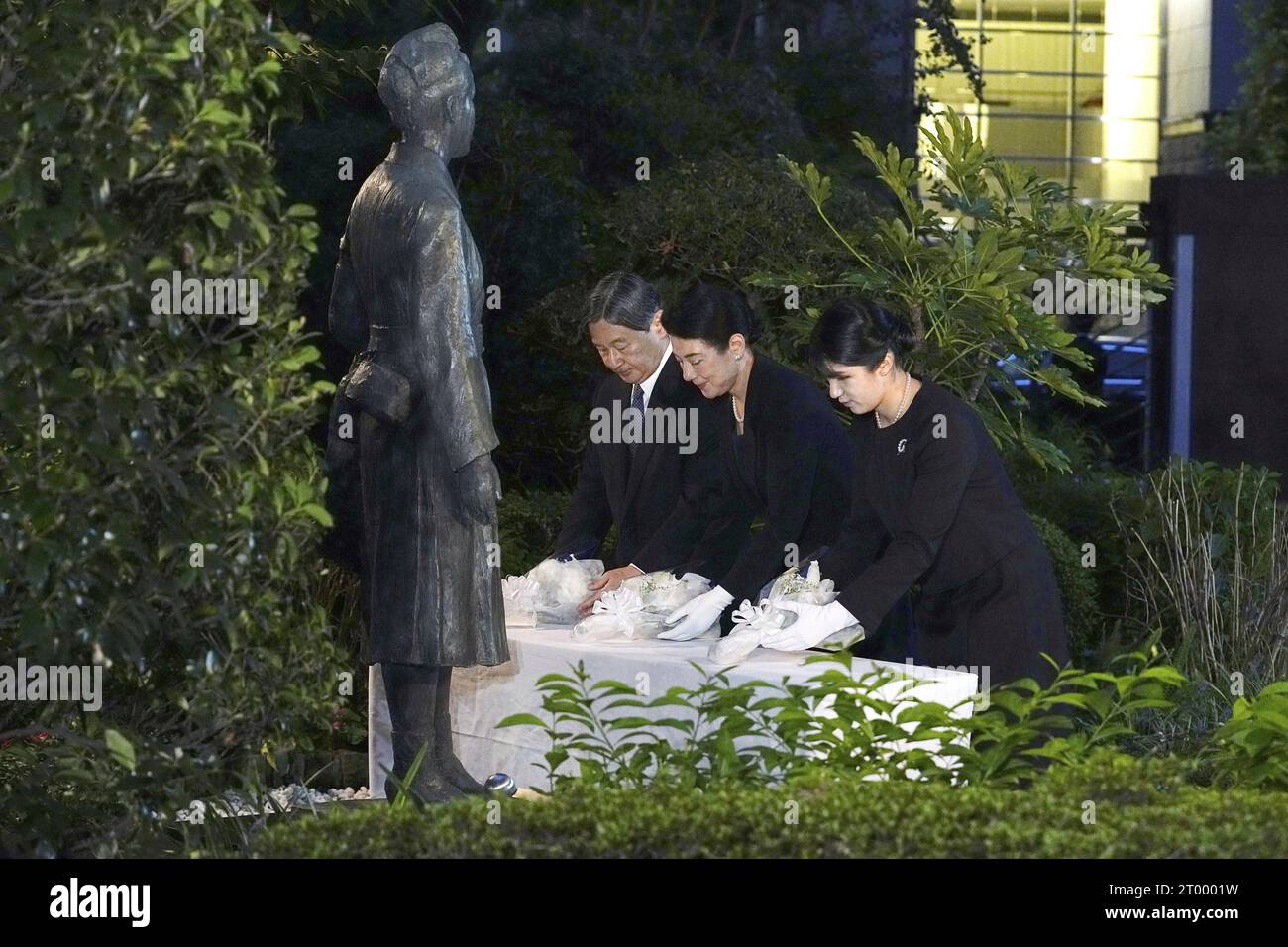 Japanese Emperor Naruhito, Empress Masako and their daughter Princess ...
