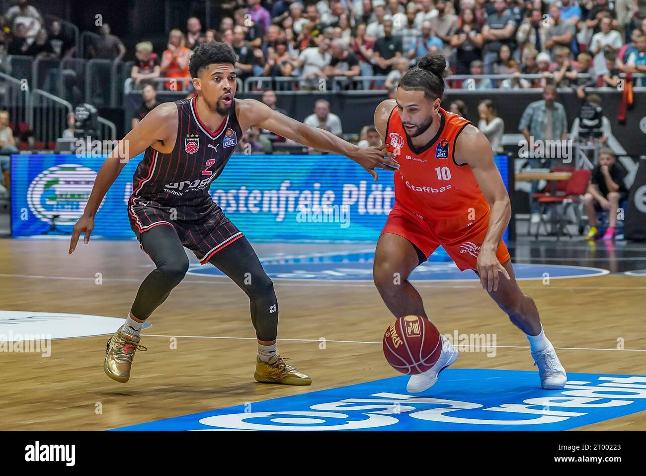 Chemnitz, Deutschland 02. Oktober 2023: 1.BBL - 2023/2024 - Niners ...