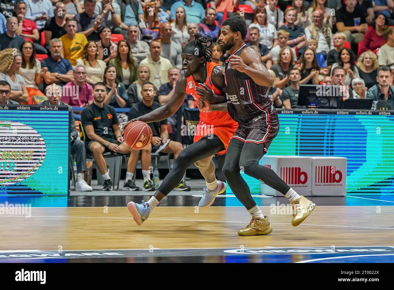 Chemnitz, Deutschland 02. Oktober 2023: 1.BBL - 2023/2024 - Niners ...