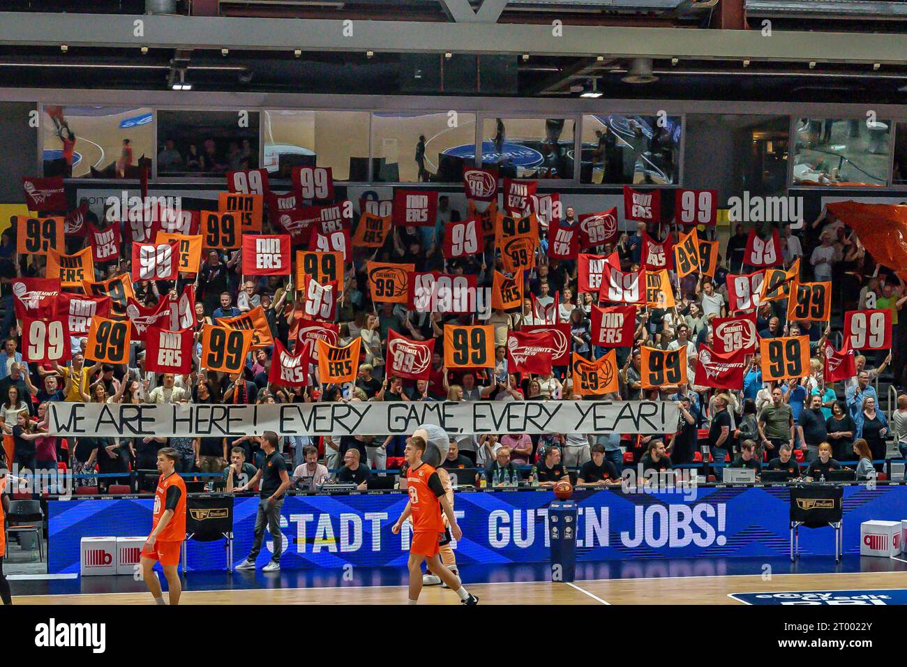 Chemnitz, Deutschland 02. Oktober 2023: 1.BBL - 2023/2024 - Niners ...