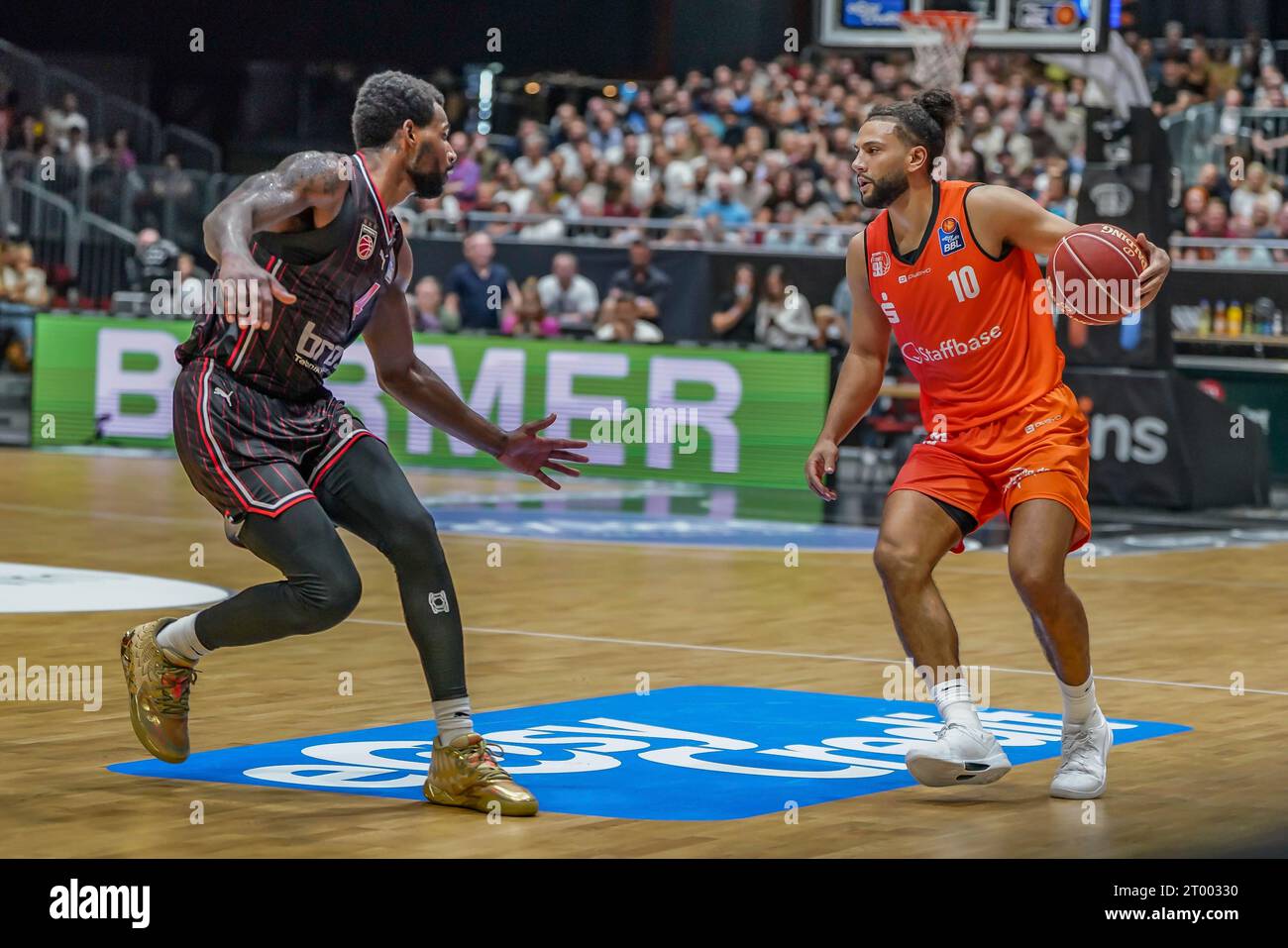 Chemnitz, Deutschland 02. Oktober 2023: 1.BBL - 2023/2024 - Niners ...
