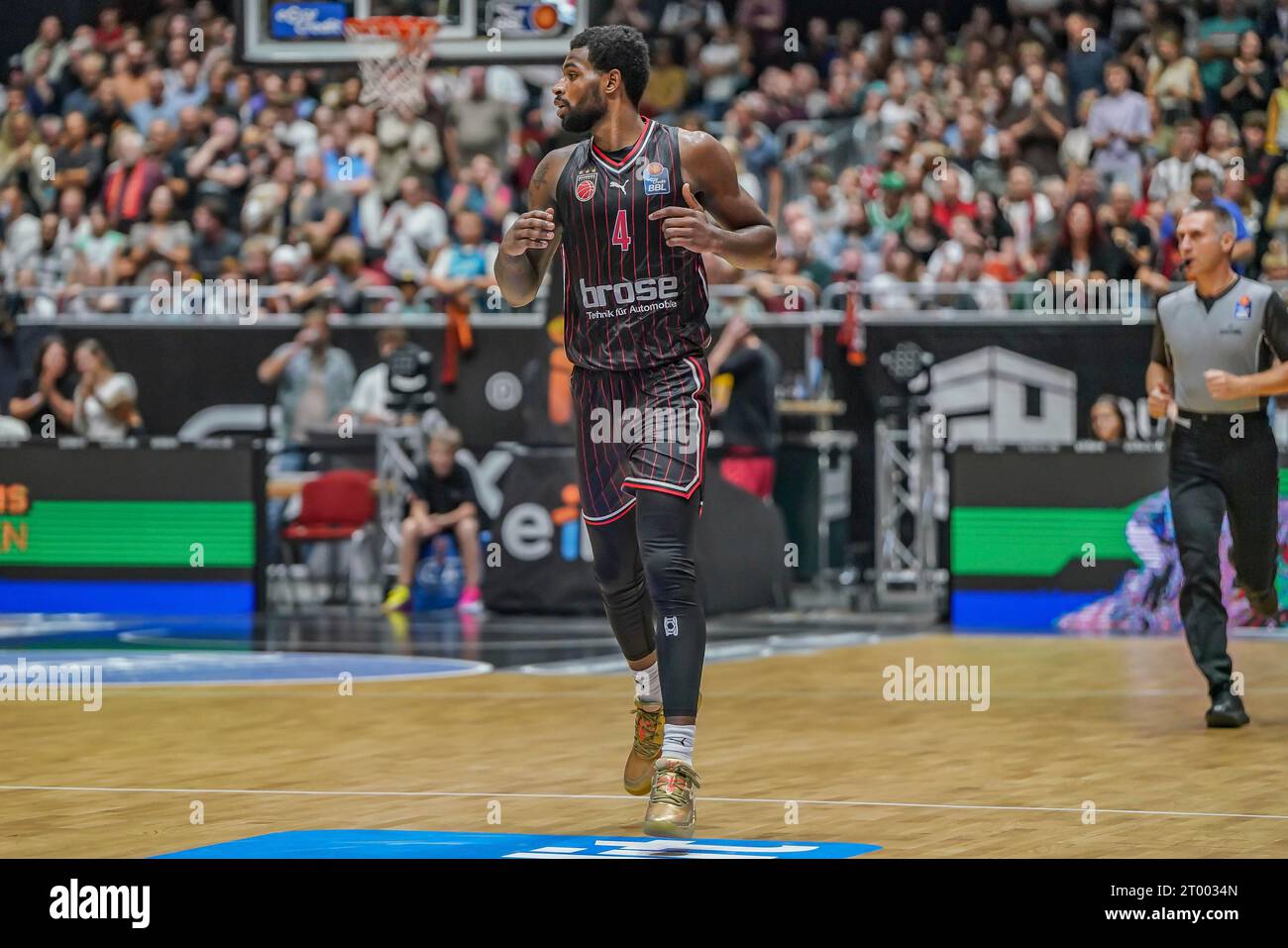 Chemnitz, Deutschland 02. Oktober 2023: 1.BBL - 2023/2024 - Niners ...