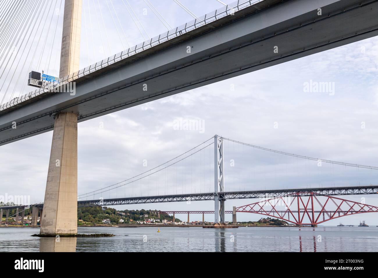 Underneath the Queensferry Crossing on a sightseeing boat trip Stock ...