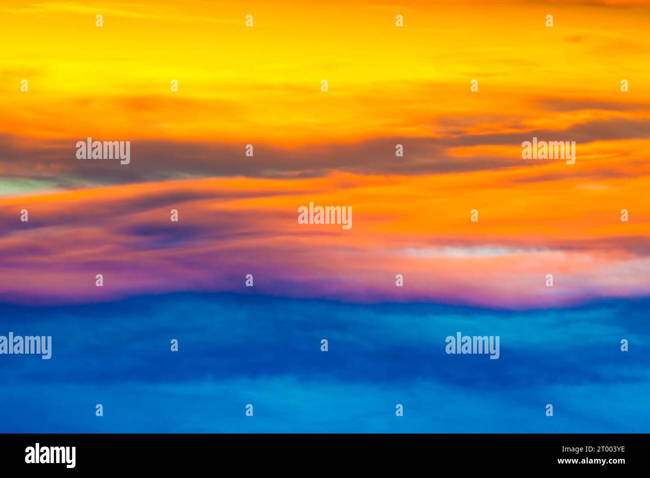 Dramatic yellow sky hi-res stock photography and images - Alamy