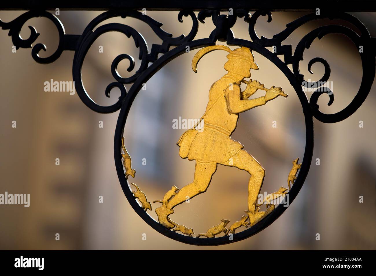 Nose sign at the Rattenfaenger house, German Fairy Tale Route, Hameln ...