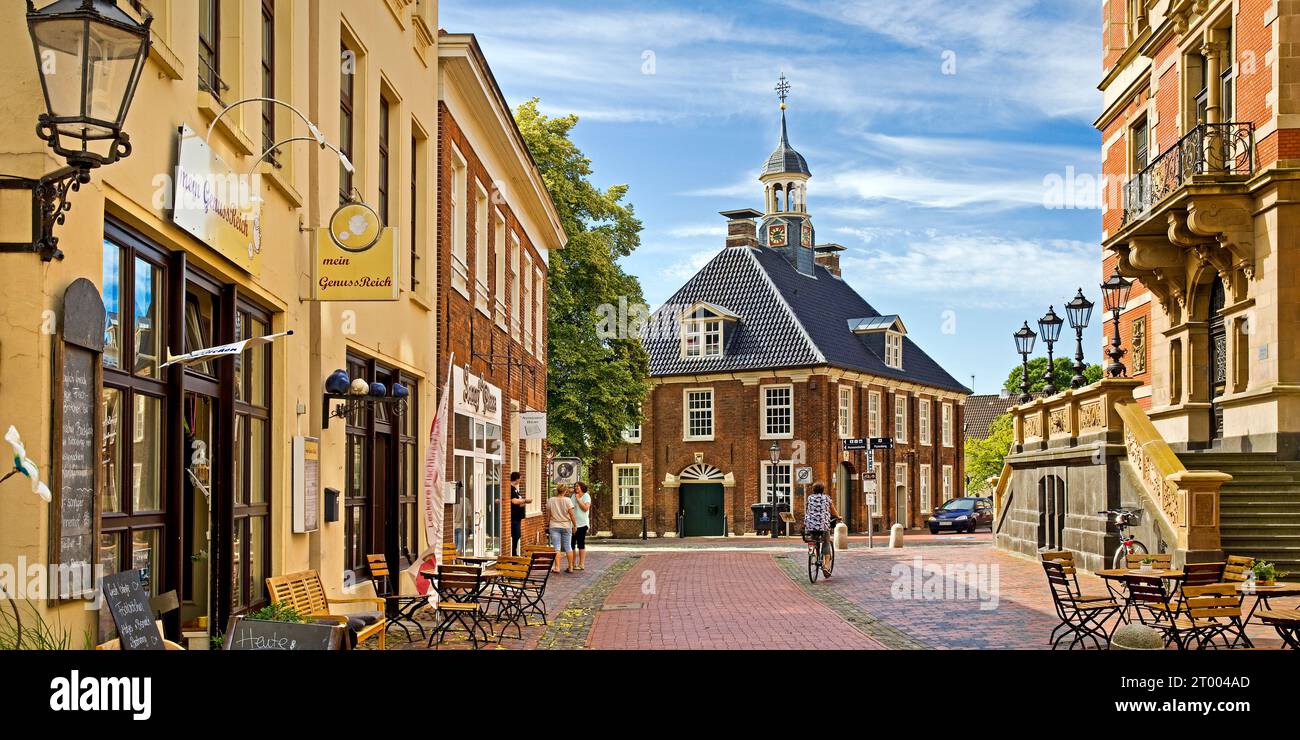 Historic houses with the old scales, old town, Leer, East Frisia, Lower ...