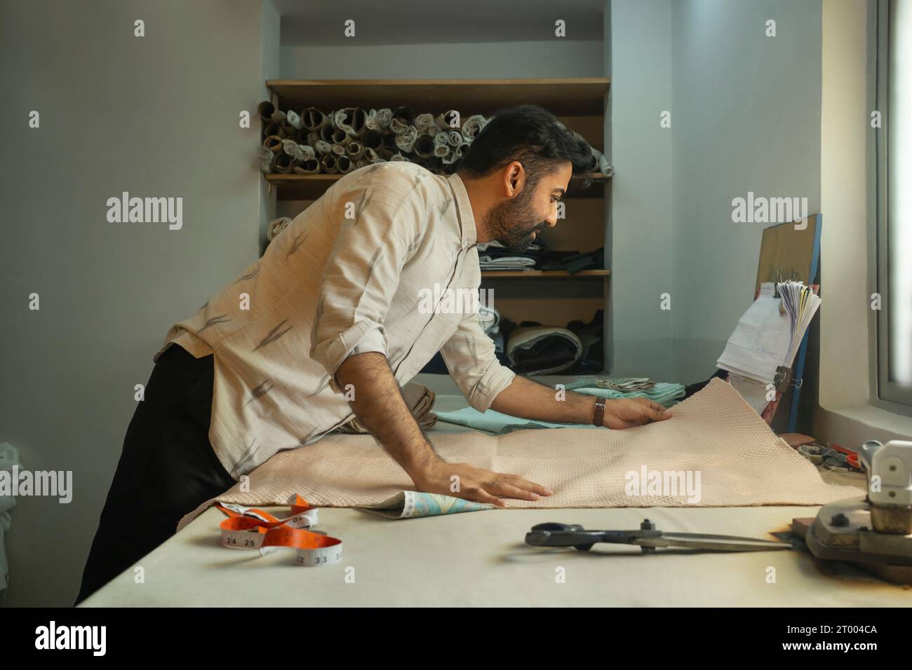 Pattern making hi-res stock photography and images - Alamy