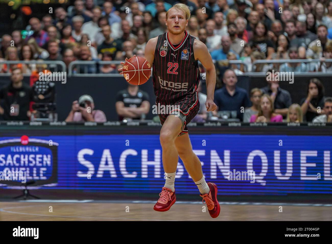 Chemnitz, Deutschland 02. Oktober 2023: 1.BBL - 2023/2024 - Niners ...