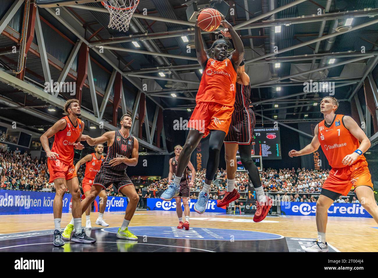 Chemnitz, Deutschland 02. Oktober 2023: 1.BBL - 2023/2024 - Niners ...