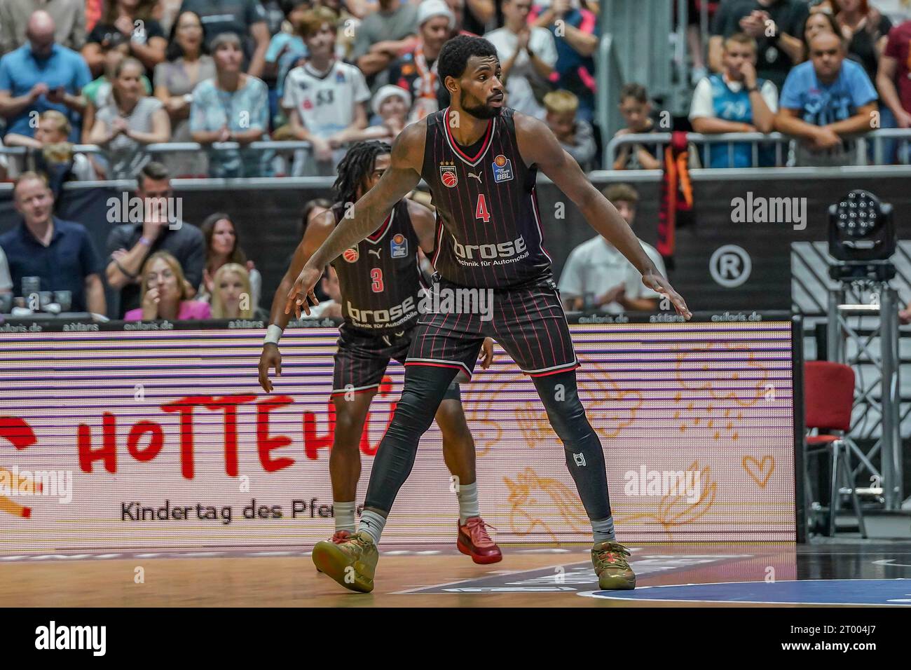 Chemnitz, Deutschland 02. Oktober 2023: 1.BBL - 2023/2024 - Niners ...