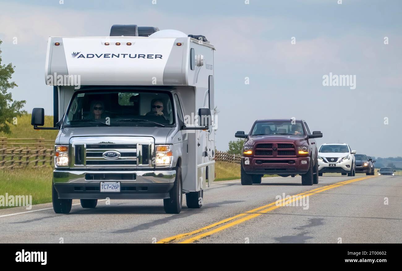 Canada camper van family hi-res stock photography and images - Alamy