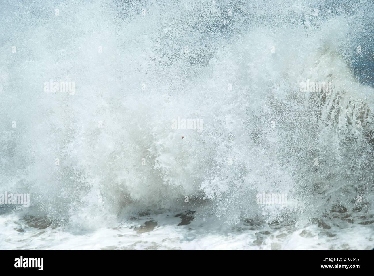 Wave action and weather hi-res stock photography and images - Alamy