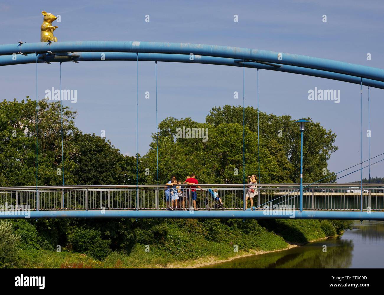 Rat as a reminder of the legend of the Pied Piper on the Werder Bridge ...