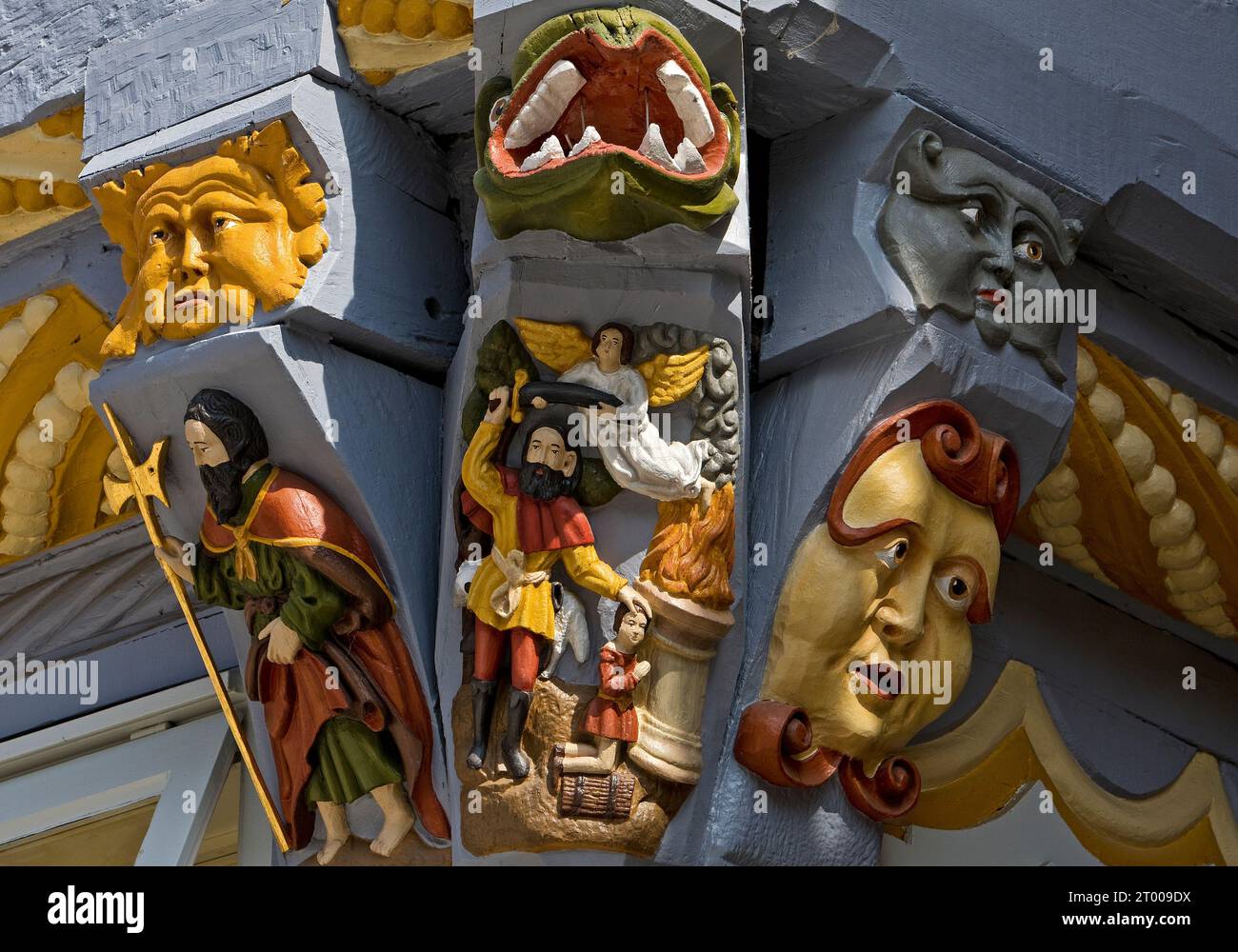 Woodcarving on the Stiftsherrenhaus, Weser Renaissance, old town ...