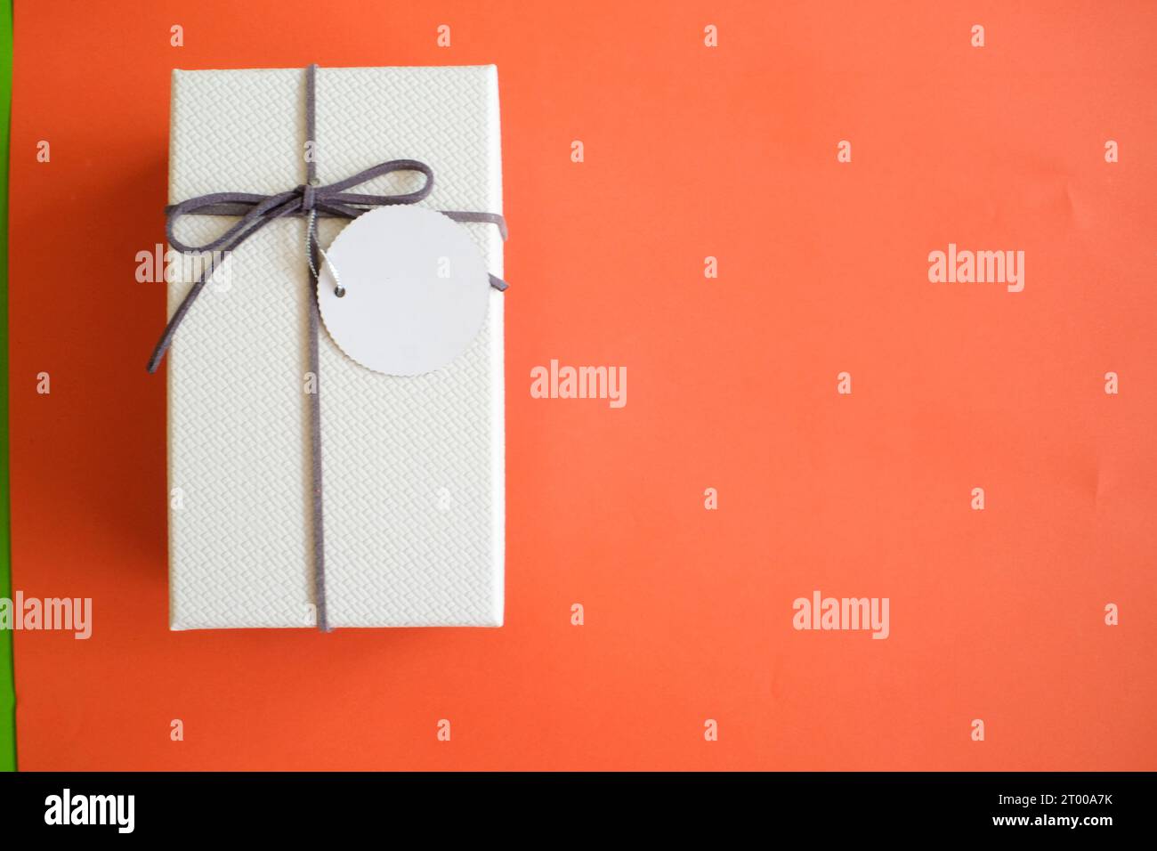 Present surprise box set hi-res stock photography and images - Alamy