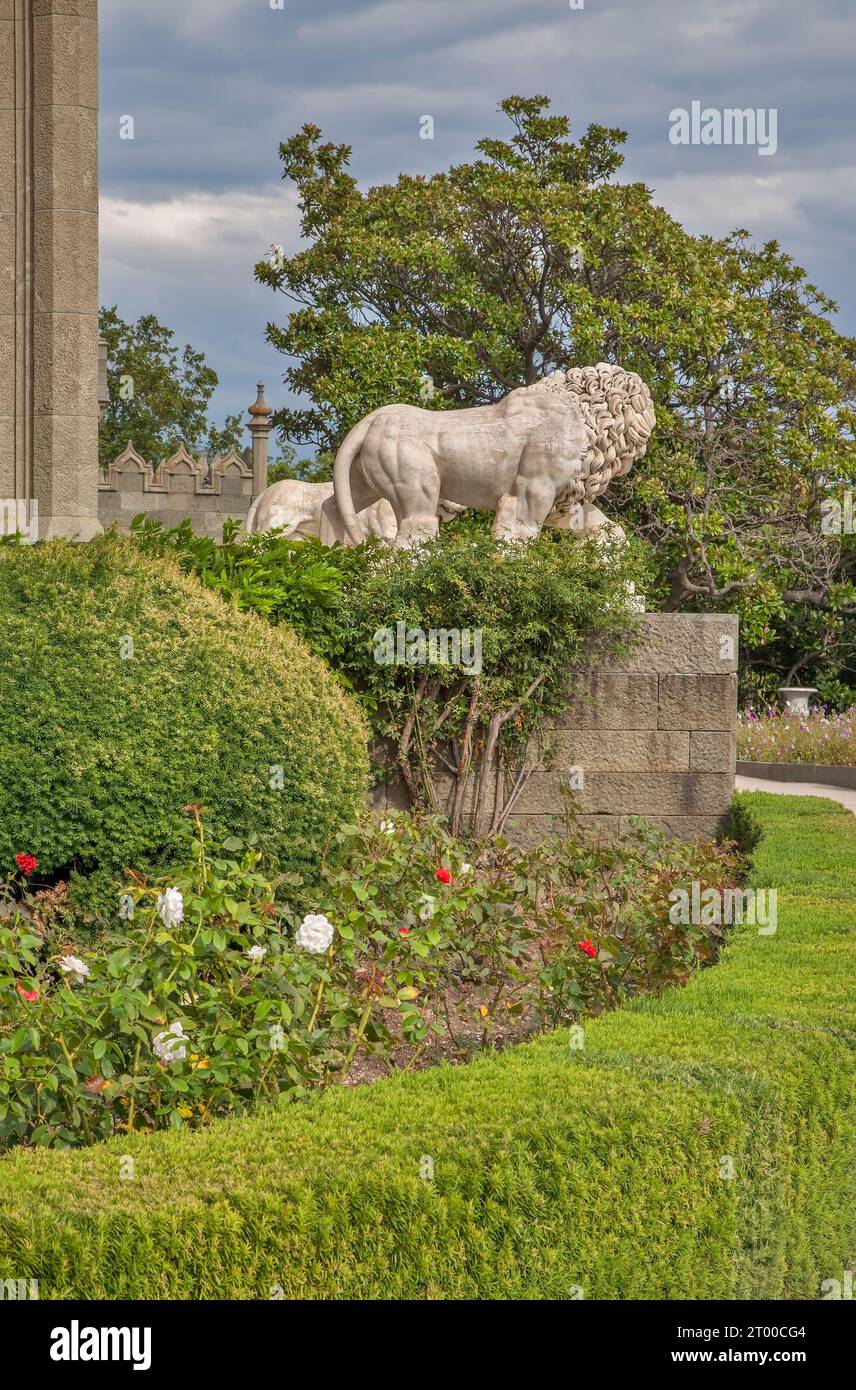 The alupka palace hi-res stock photography and images - Alamy
