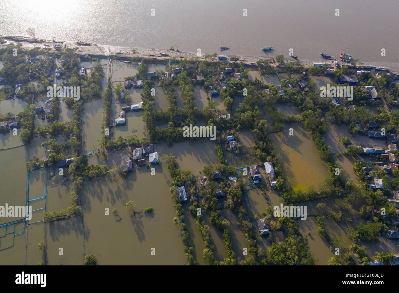 View of a desiccated floodplain at Gabura union in Shyamnagar Upajila ...