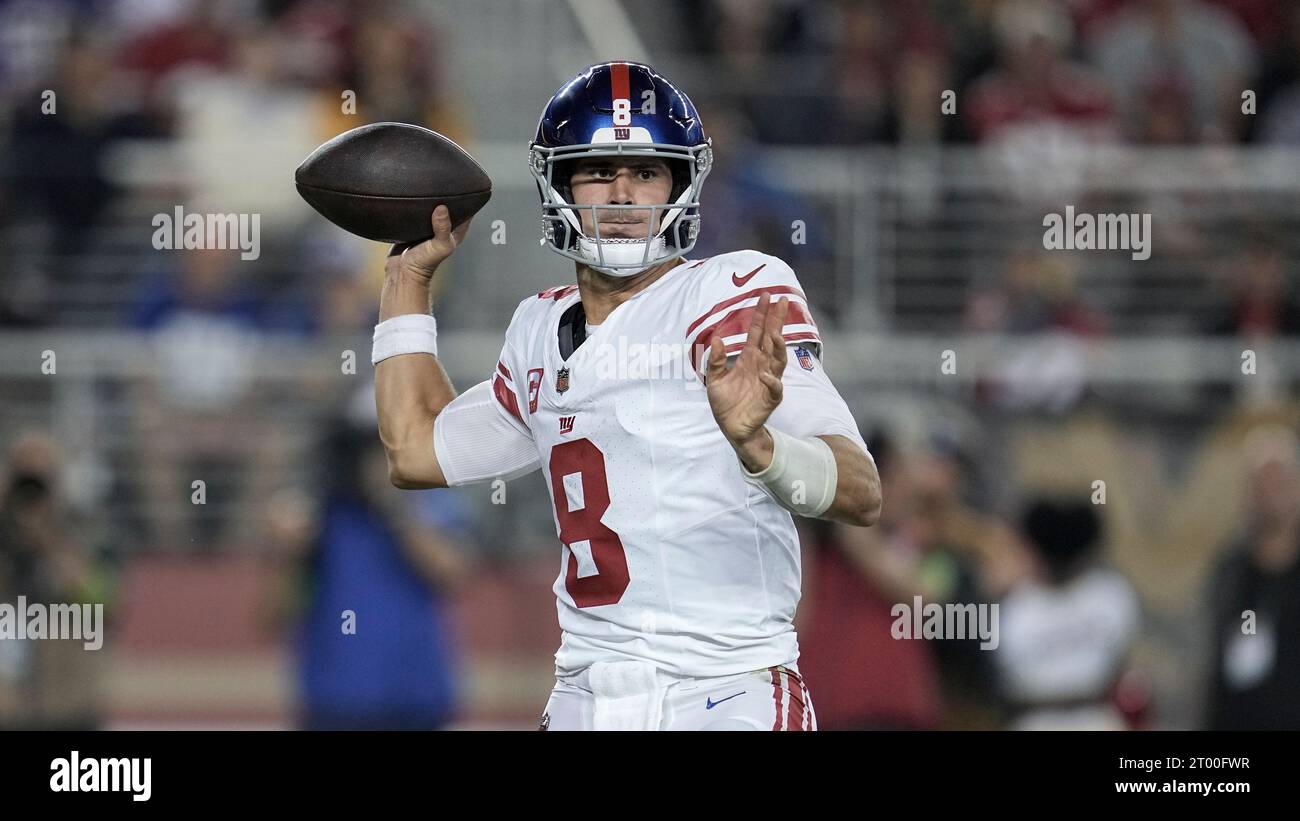 New York Giants quarterback Daniel Jones against the San Francisco ...