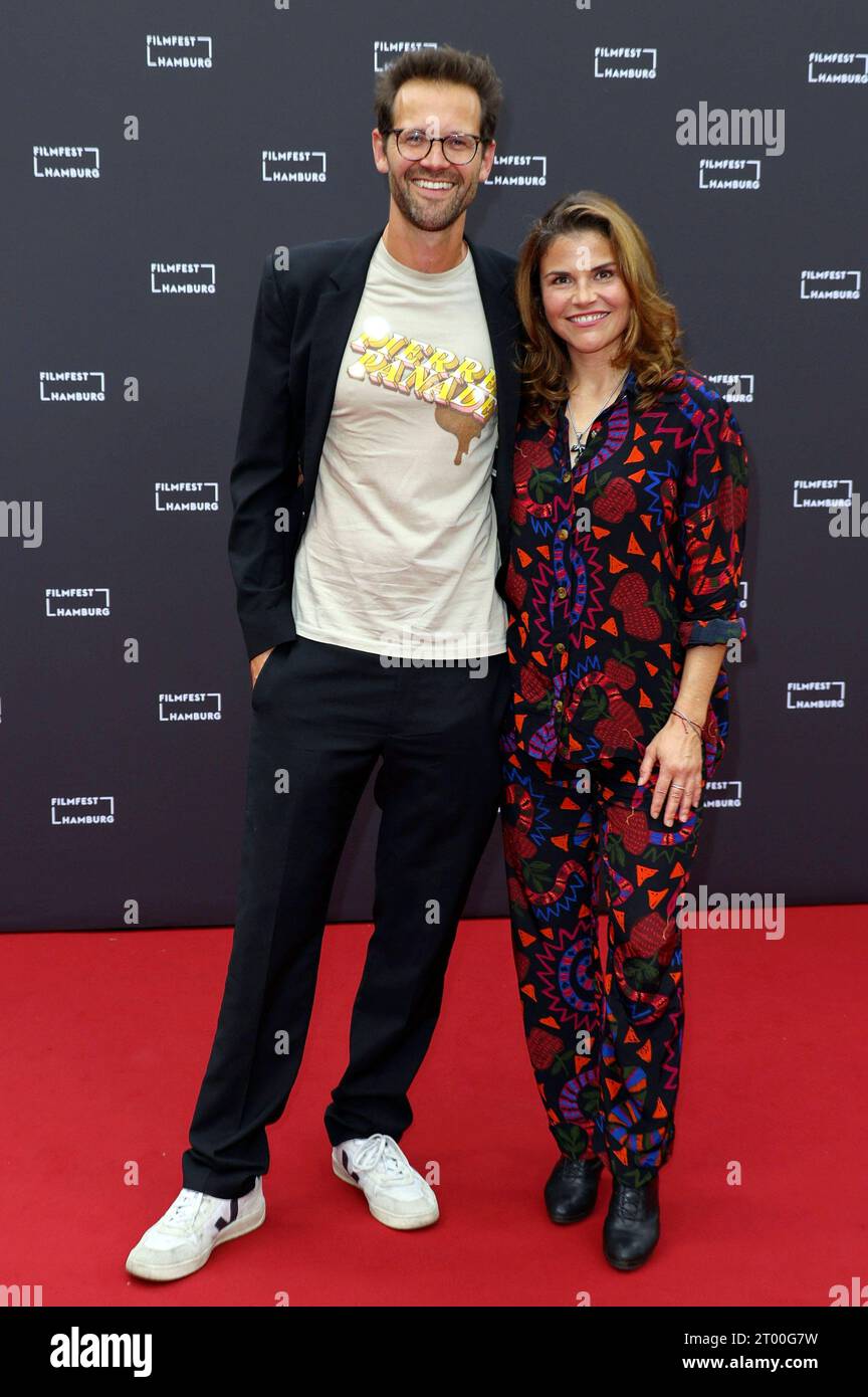 Jonas Grosch Und Katharina Wackernagel Bei Der Premiere Der Amazon