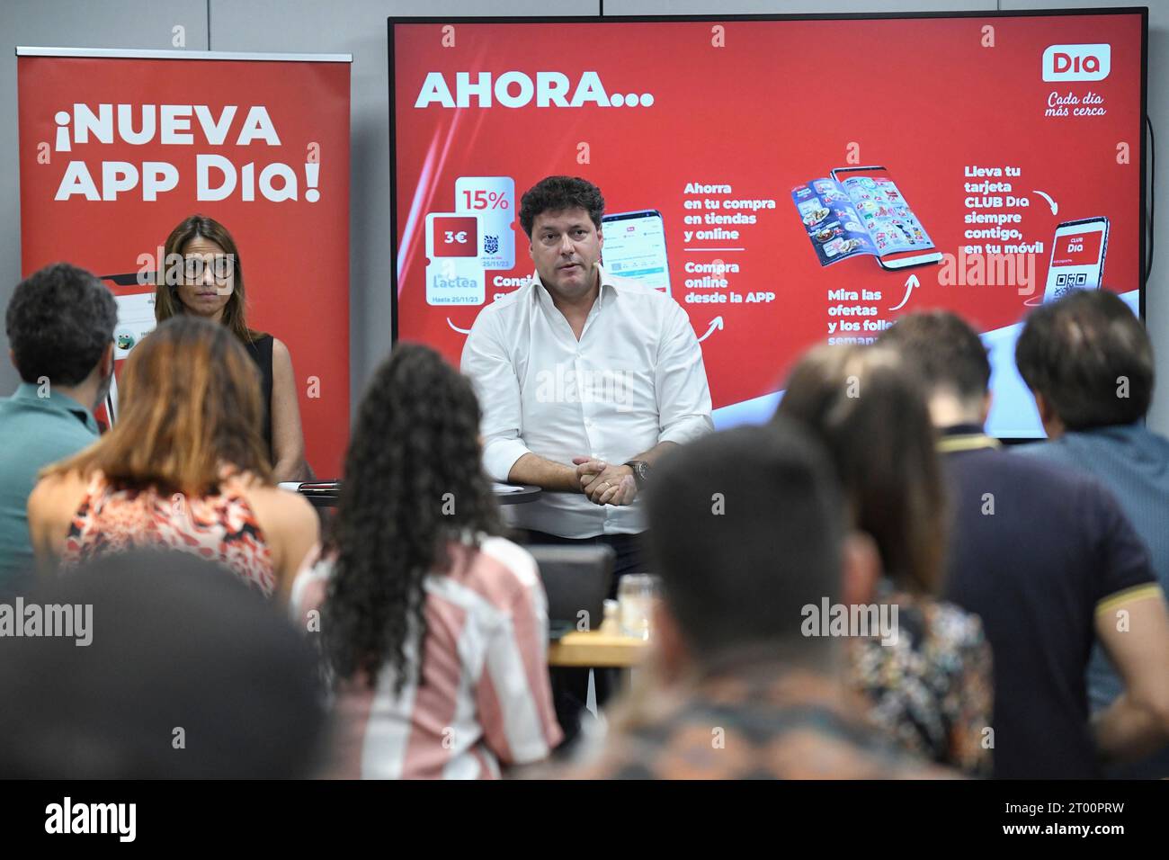 Dia Spain board member Ricardo Álvarez and Dia Group Communications ...