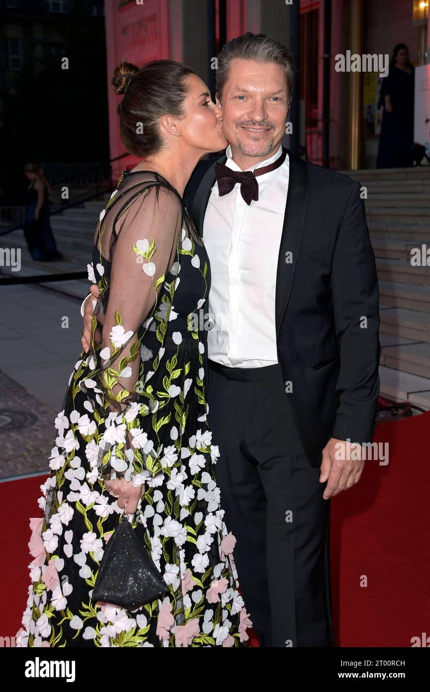 Hardy Krüger jr. mit Ehefrau Alice Krüger beim 28. Leipziger Opernball ...