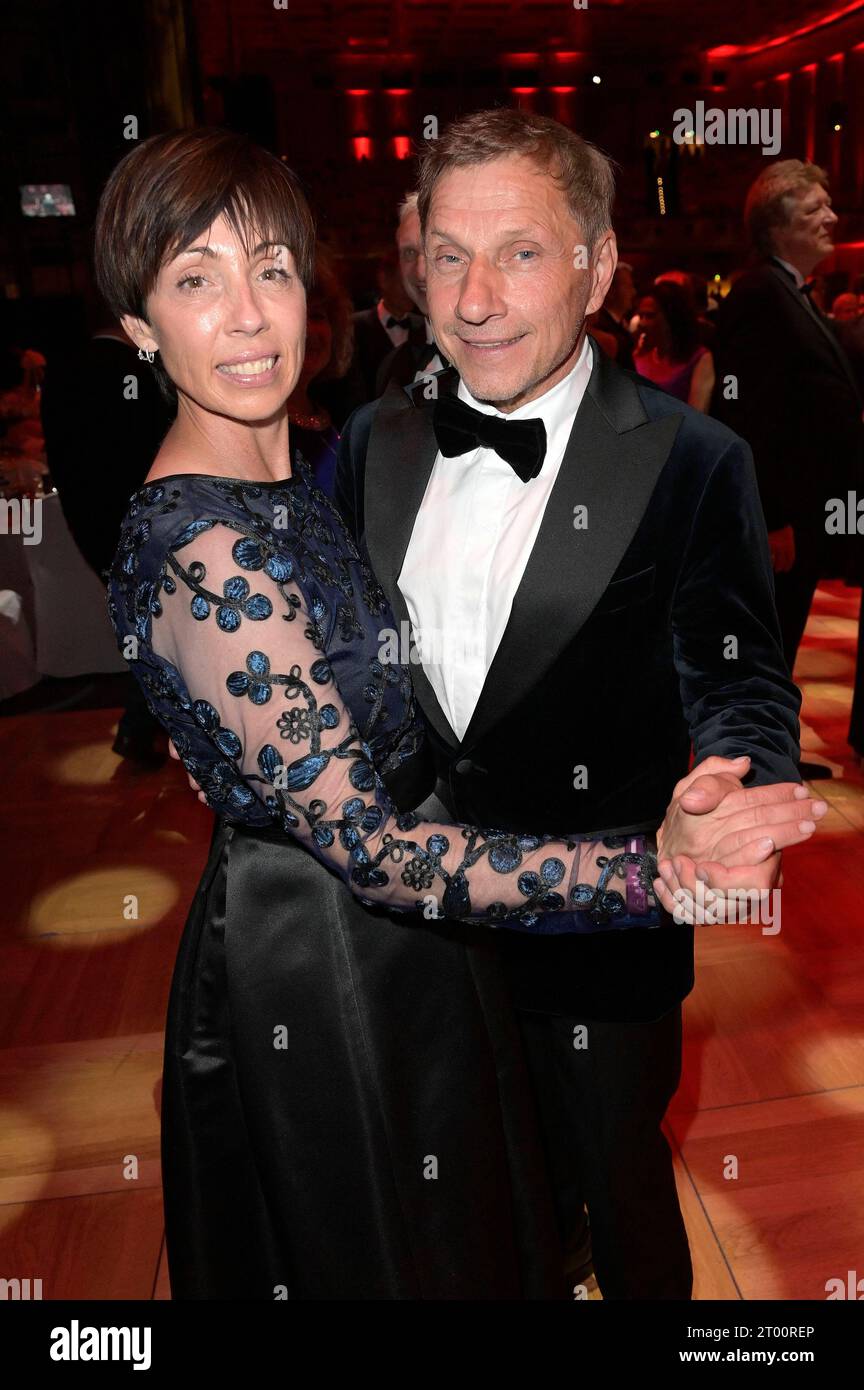 Richy Müller mit Ehefrau Christl Stumhofer beim 28. Leipziger Opernball 2023 in der Oper Leipzig ...