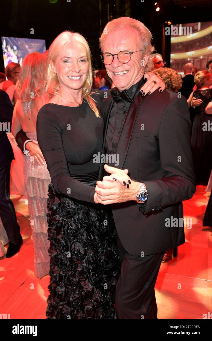 Wolfgang Lippert mit Ehefrau Gesine Lippert beim 28. Leipziger ...