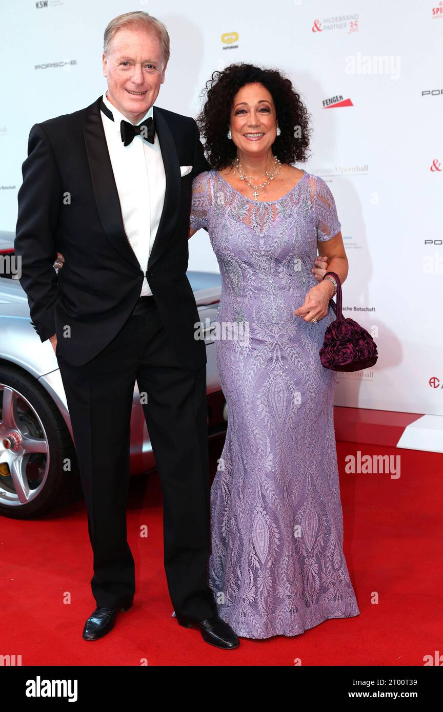 Albert Fortell und Barbara Wussow beim 28. Leipziger Opernball 2023 in ...