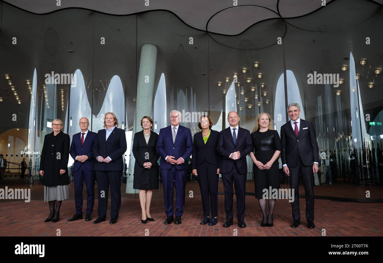 Hamburg, Germany. 03 October 2023, Hamburg: Peter Tschentscher (SPD ...