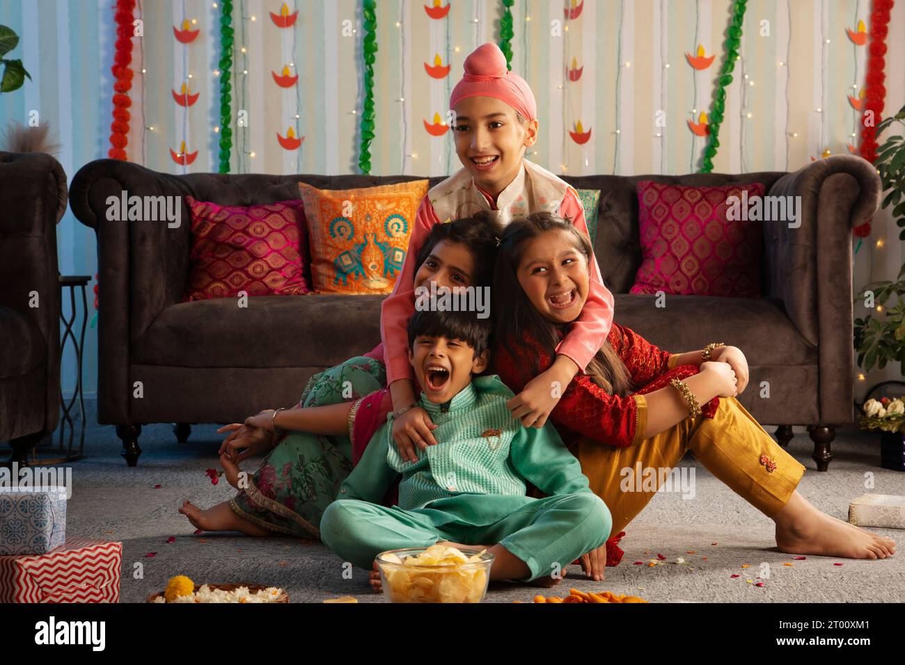 Hinduism kids hi-res stock photography and images - Alamy
