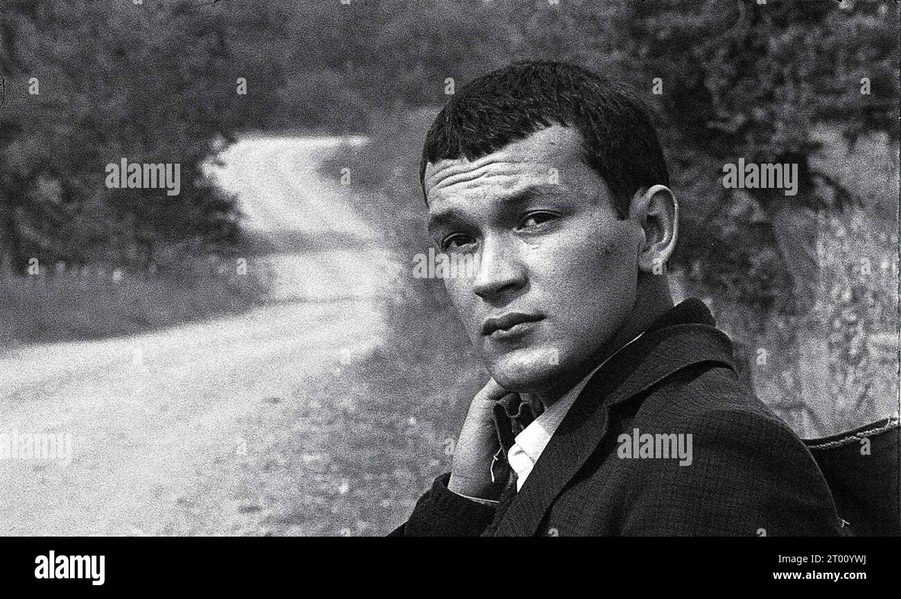 Kasaba Year: 1997 Turkey Director: Nuri Bilge Ceylan Mehmet Emin Toprak ...
