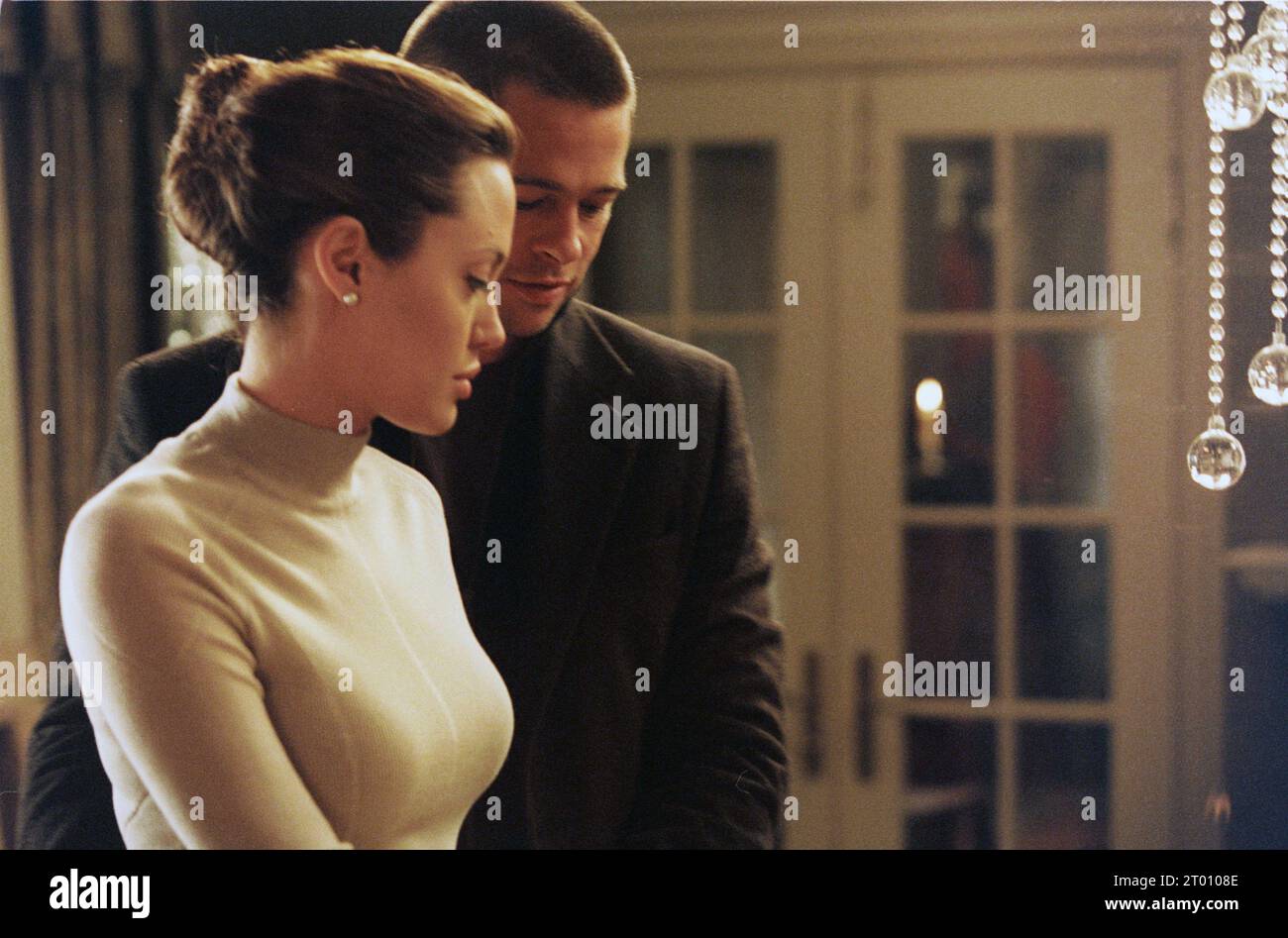 Brad pitt and angelina jolie 2000s hi-res stock photography and images ...