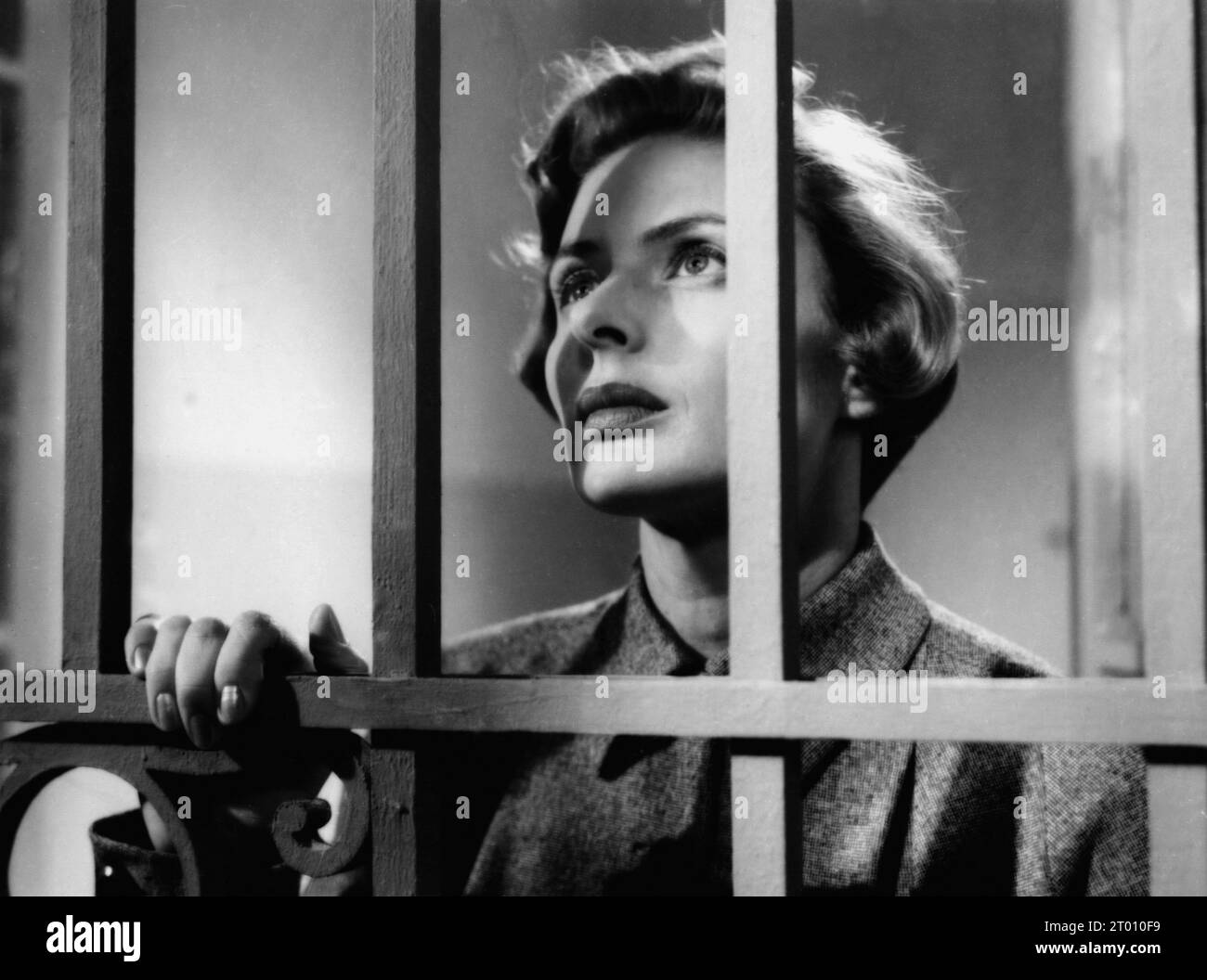 Europa 51 Year : 1952 Italian Director : Roberto Rossellini Ingrid ...