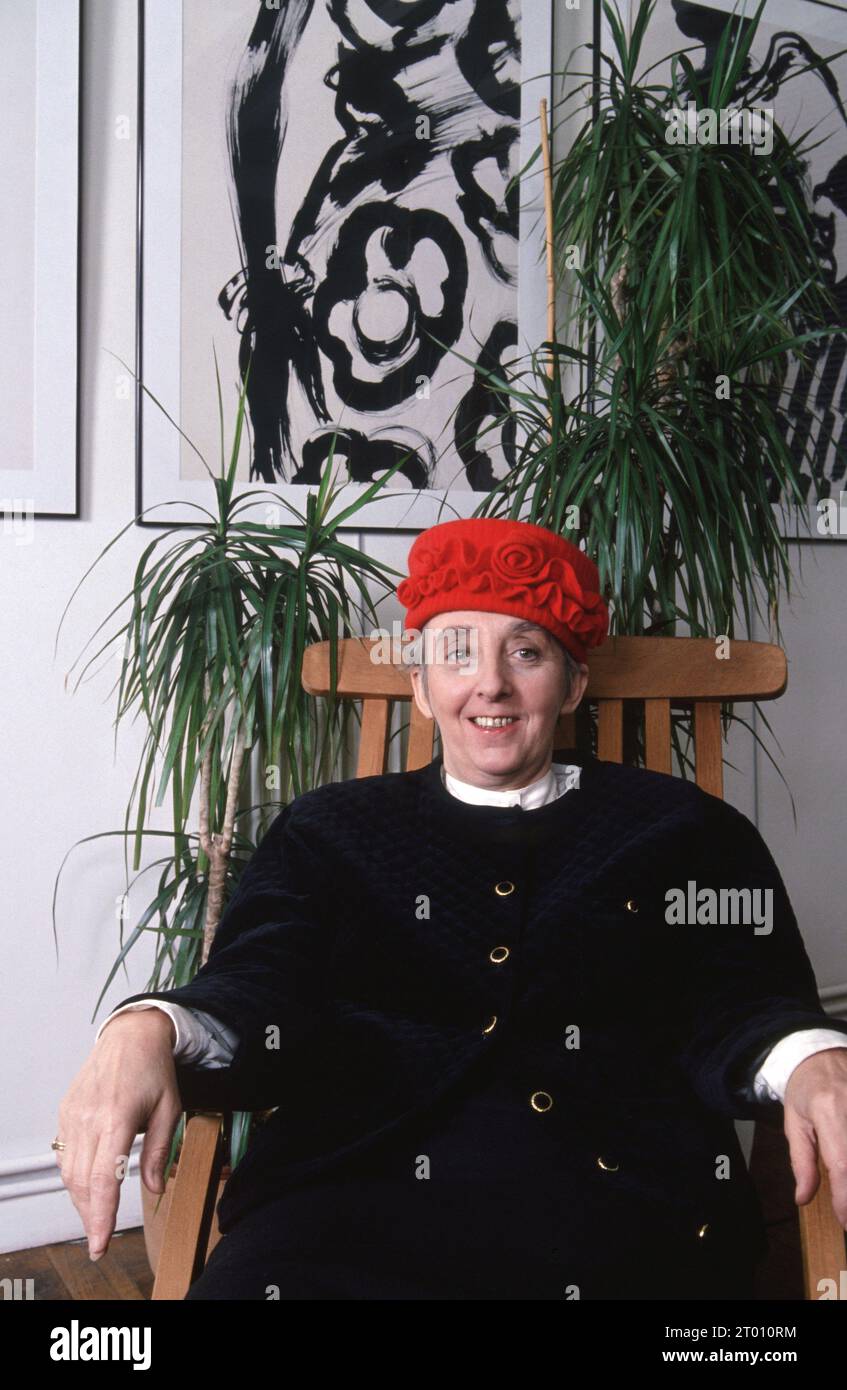 Portrait of actress Marie-Pierre Casey at home. November 8, 1989 Stock ...