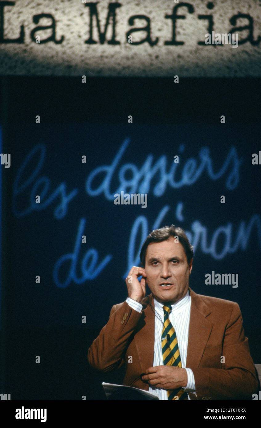 French journalist Alain Jérôme presenting his TV programme "Les ...