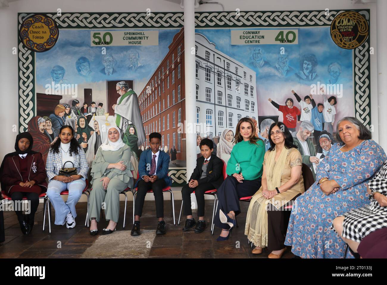 Queen Rania of Jordan (third right) meets refugees from the Conway ...
