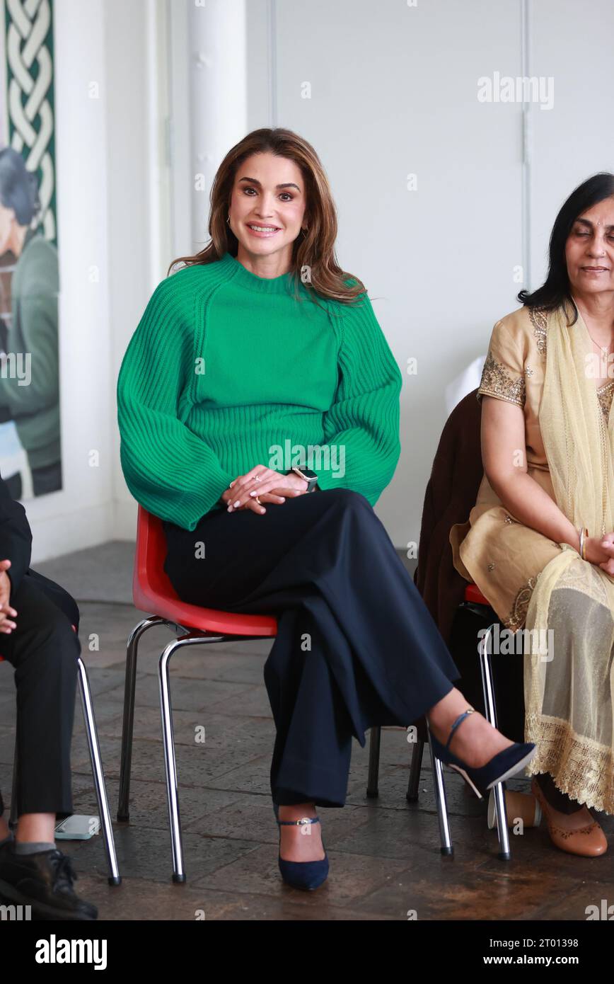 Queen Rania of Jordan listens to refugees tell their stories of ...