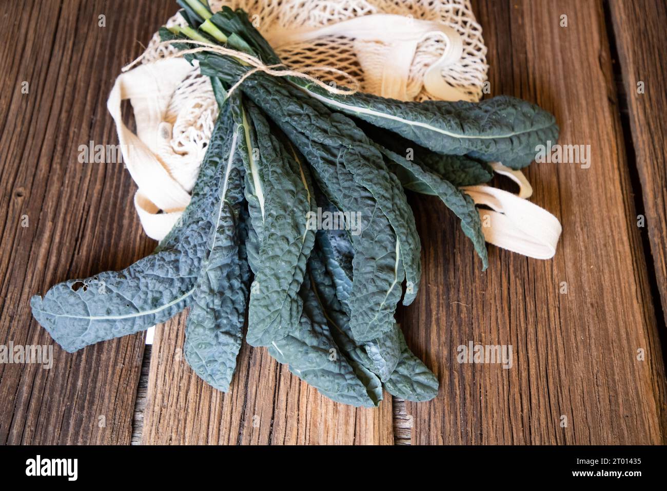 Bunch of kale hi-res stock photography and images - Alamy