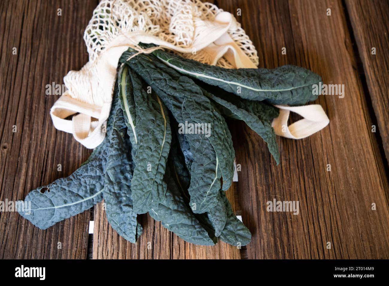 Bunch of kale hi-res stock photography and images - Alamy
