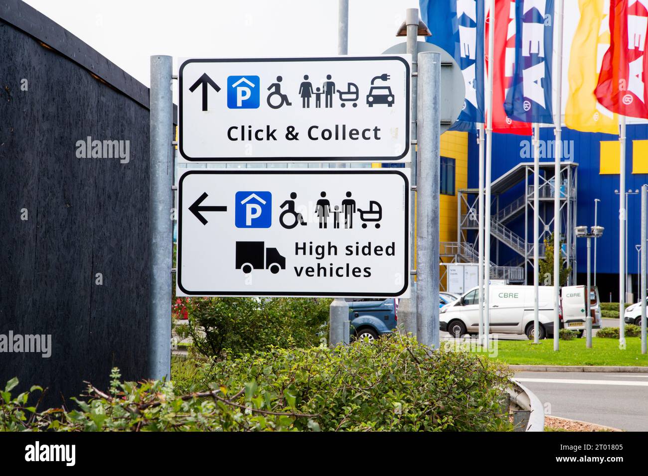 Driving into exeter road sign hi-res stock photography and images - Alamy