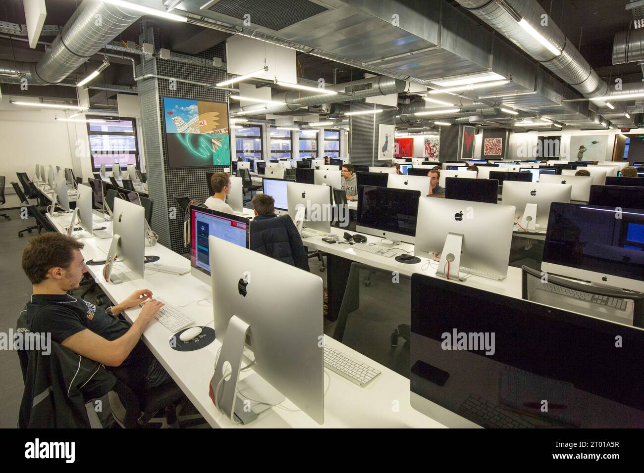 42 SCHOOL PRIVATE INSTITUTION PARIS Stock Photo - Alamy