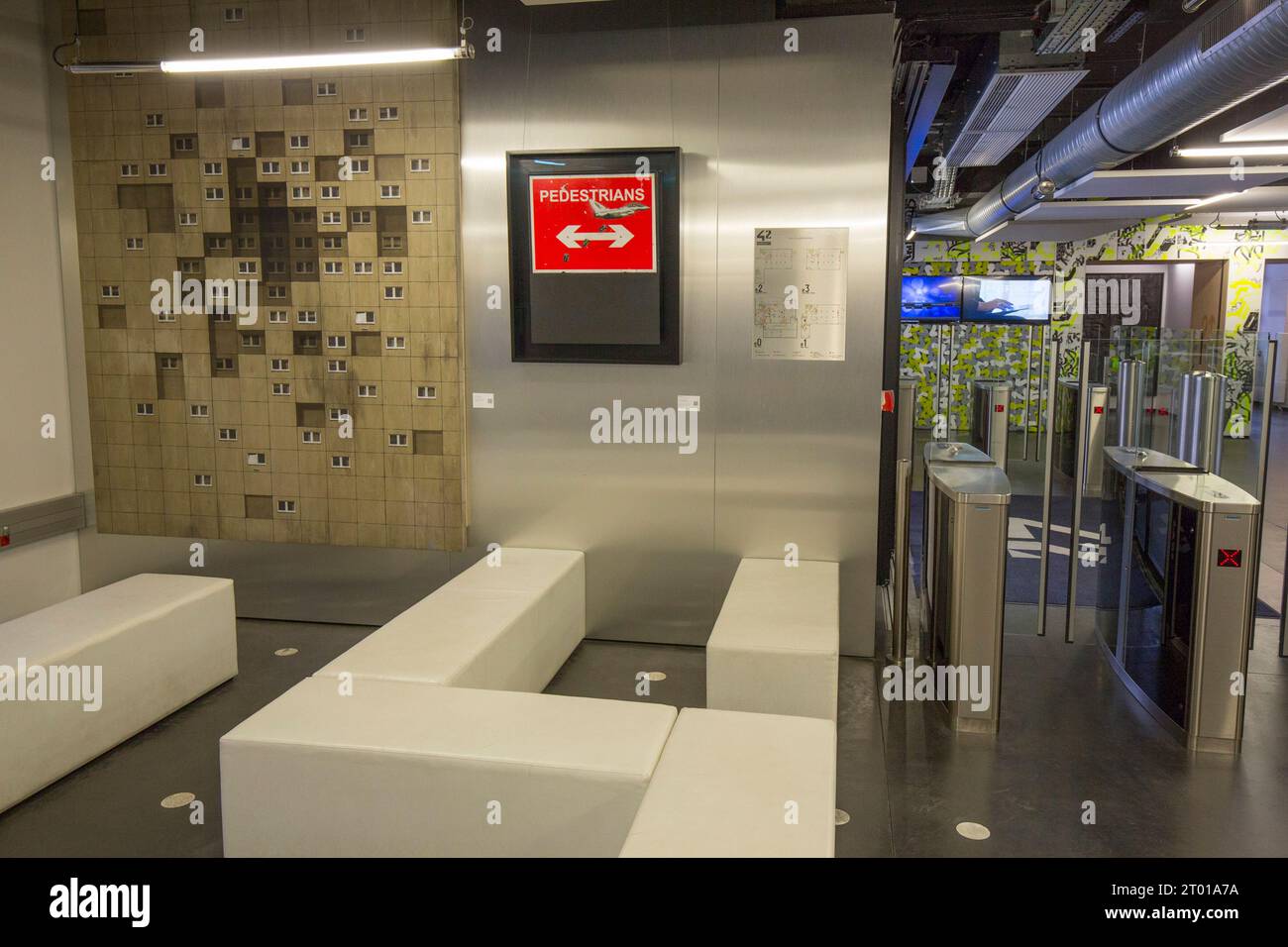 42 SCHOOL PRIVATE INSTITUTION PARIS Stock Photo - Alamy