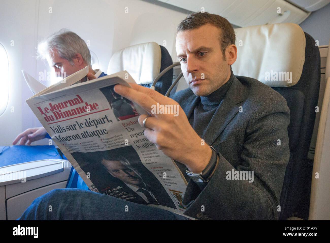 Emmanuel macron in plane hi-res stock photography and images - Alamy