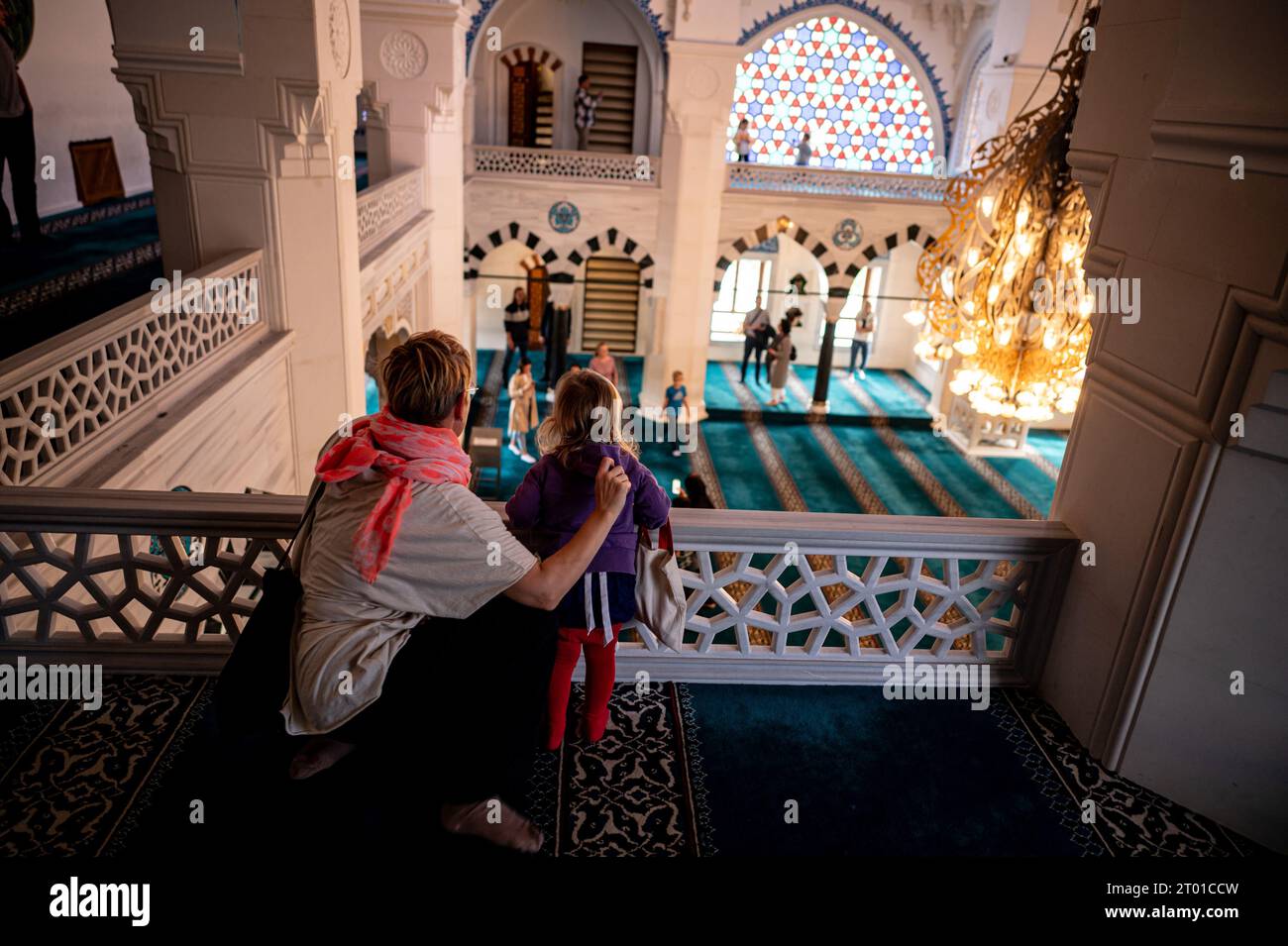 Berlin, Germany. 03rd Oct, 2023. Visitors to the Sehetlik Mosque on ...