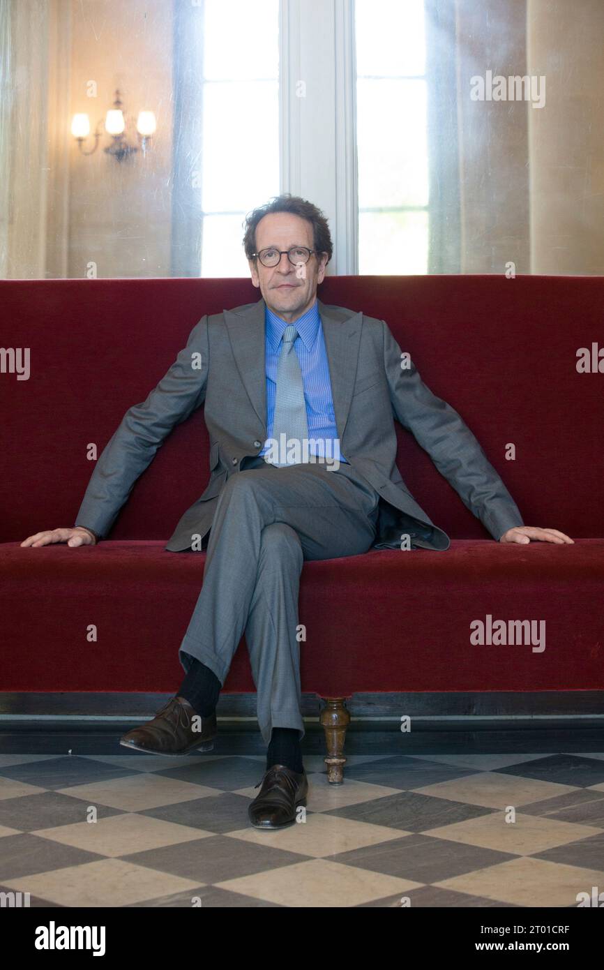 Le gendre hi-res stock photography and images - Alamy