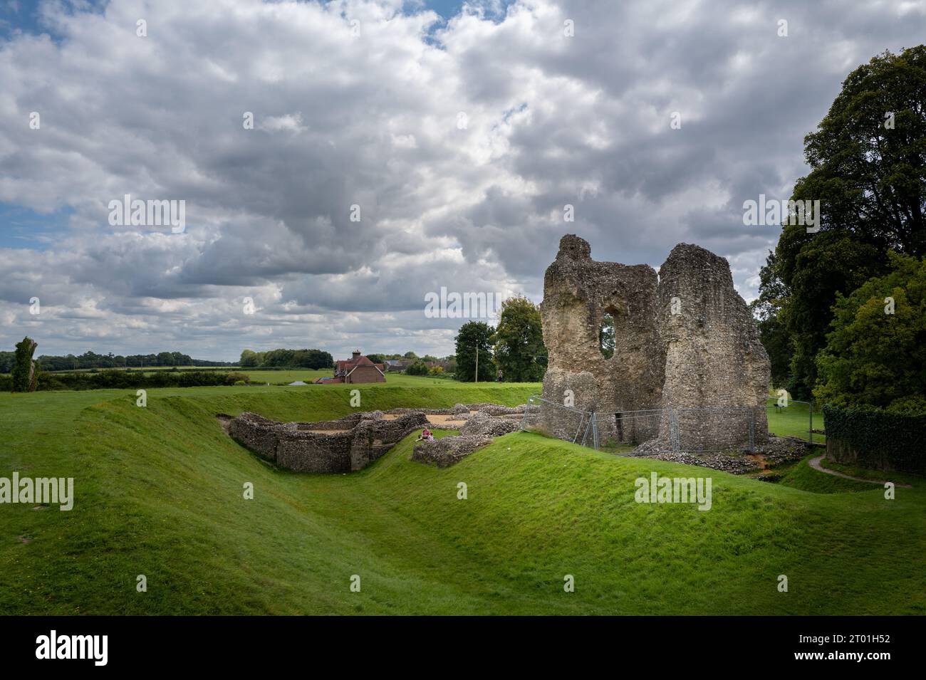 Ludgershall castle hi-res stock photography and images - Alamy