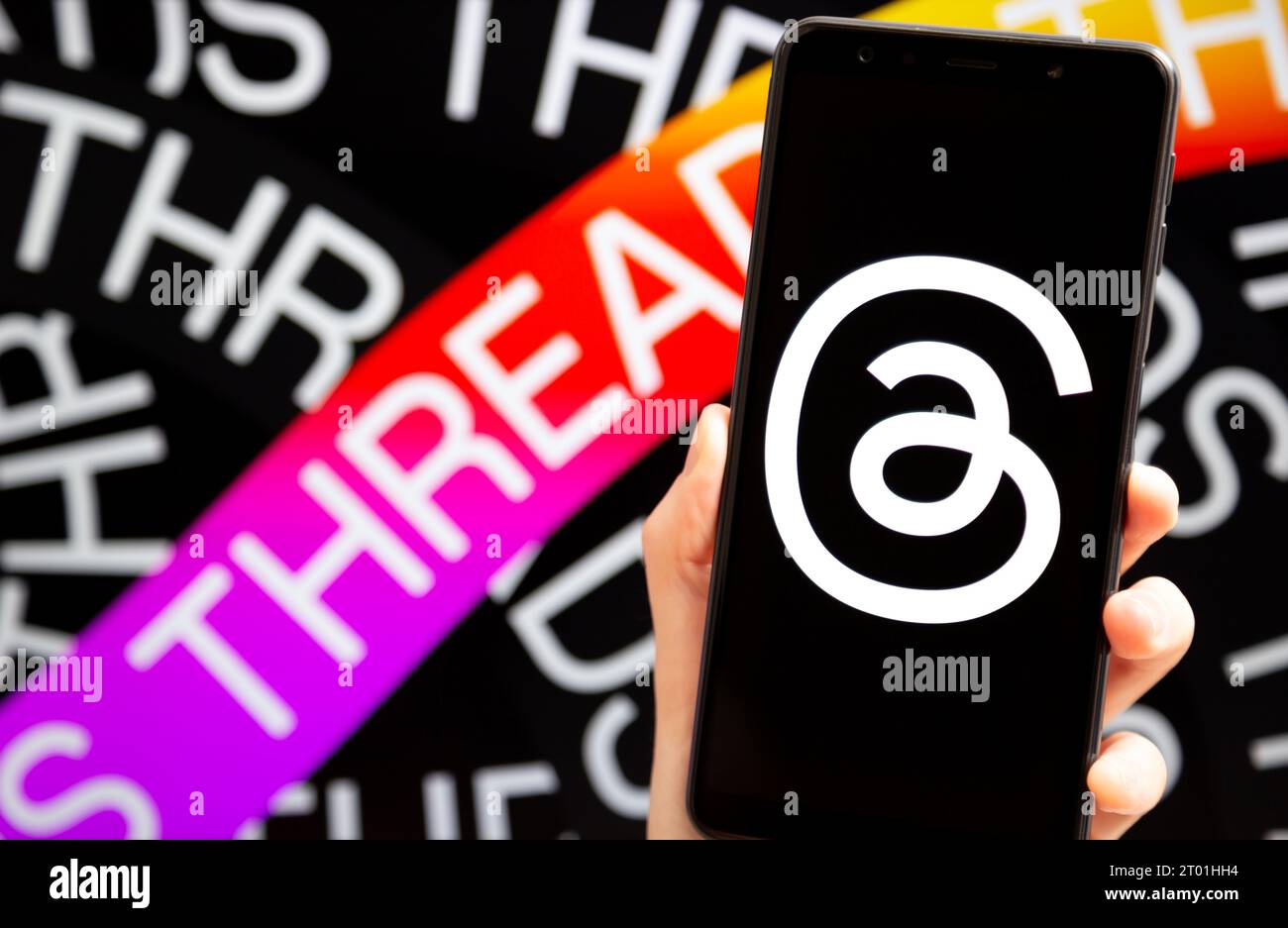 Threads instagram logo icon hi-res stock photography and images - Alamy