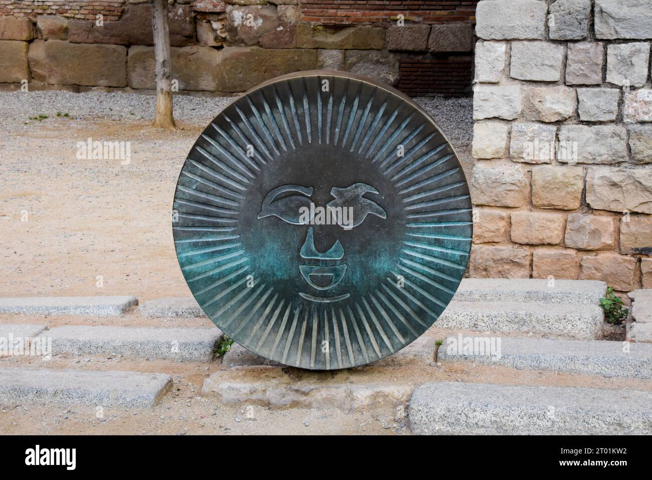 Sculpture of the sun hi-res stock photography and images - Alamy