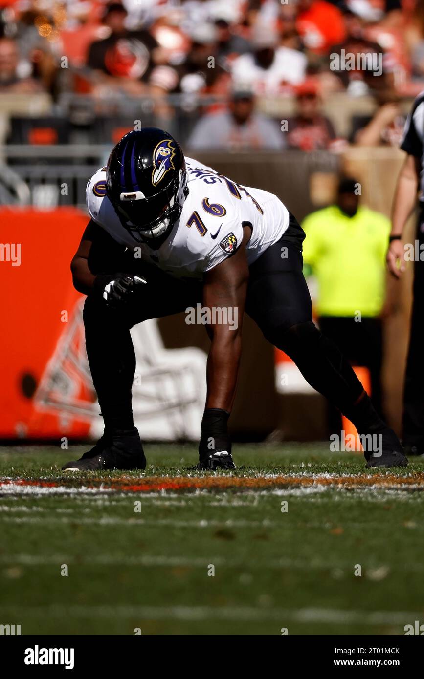 Baltimore Ravens guard John Simpson (76) lines up for a play during an ...